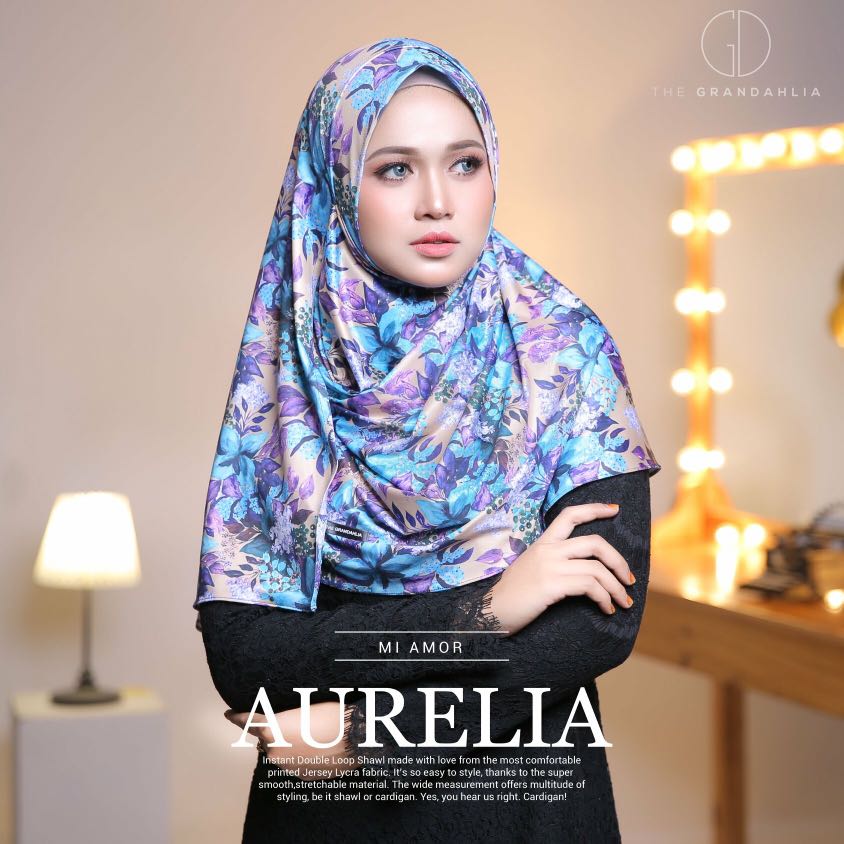 INSTOCK - Instant Aurelia MI AMOR (Double Loop Shawl), Women's Fashion ...