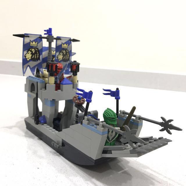 LEGO Castle Knights' Kingdom II #8801 & #8802, Hobbies & Toys, Toys ...