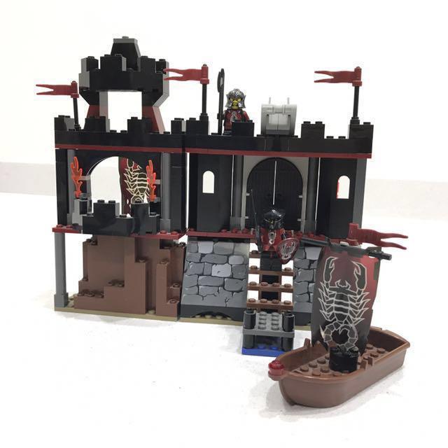 LEGO Castle Knights' Kingdom II #8801 & #8802, Hobbies & Toys, Toys ...