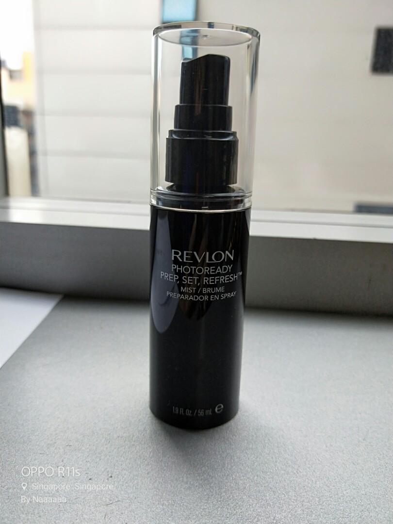 Revlon Setting Spray, Health & Beauty, Makeup on Carousell