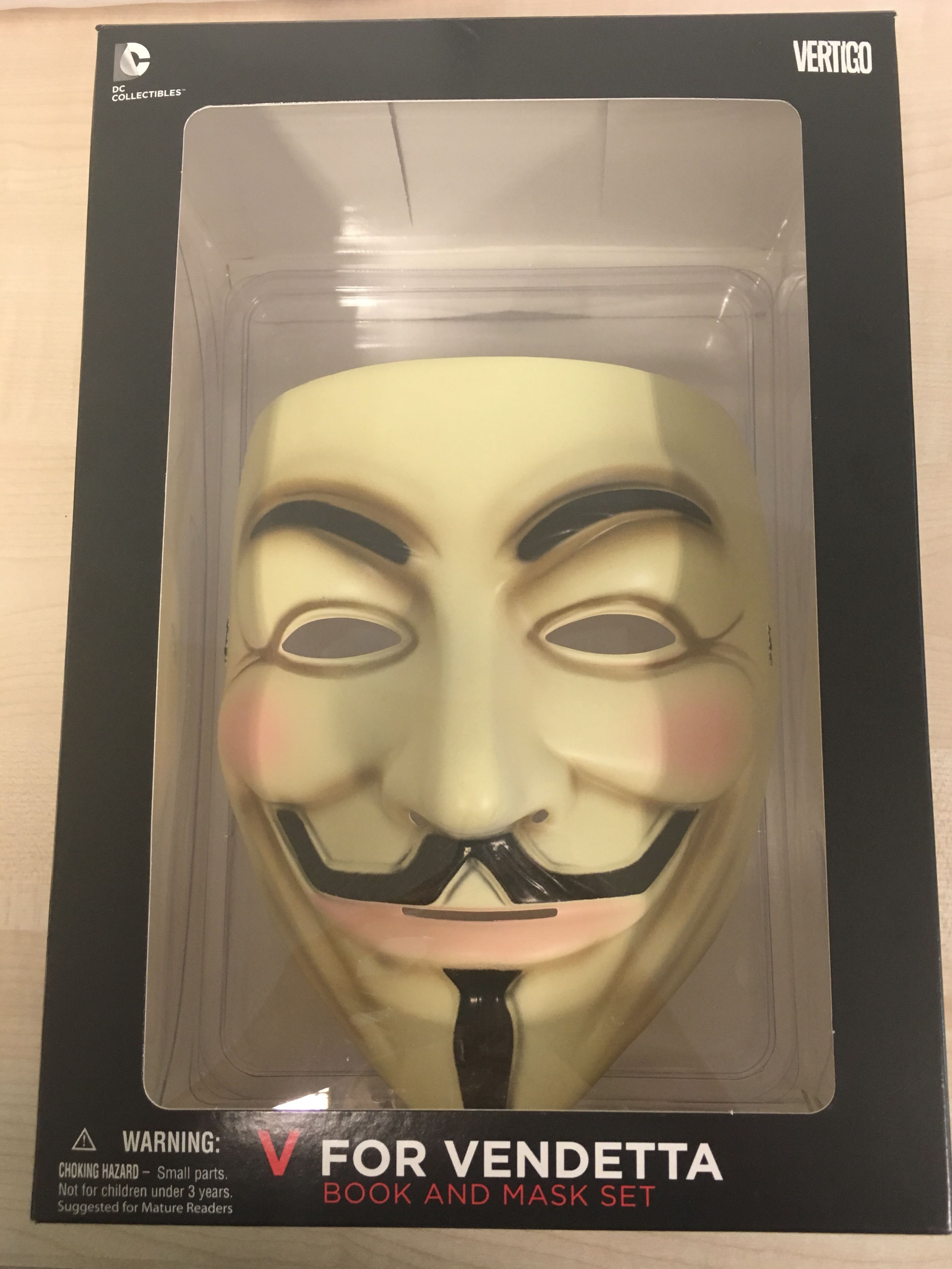V for vendetta mask, Hobbies & Toys, Memorabilia & Collectibles ...