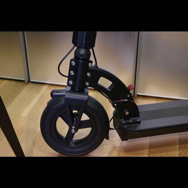 Inokim Light Electric Scooter (35km, 10.4AH Battery), Sports Equipment ...