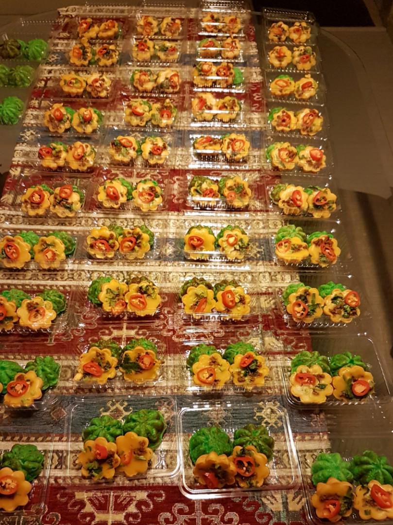 malay kuih / roti kirai, Food & Drinks, Local Eats on Carousell