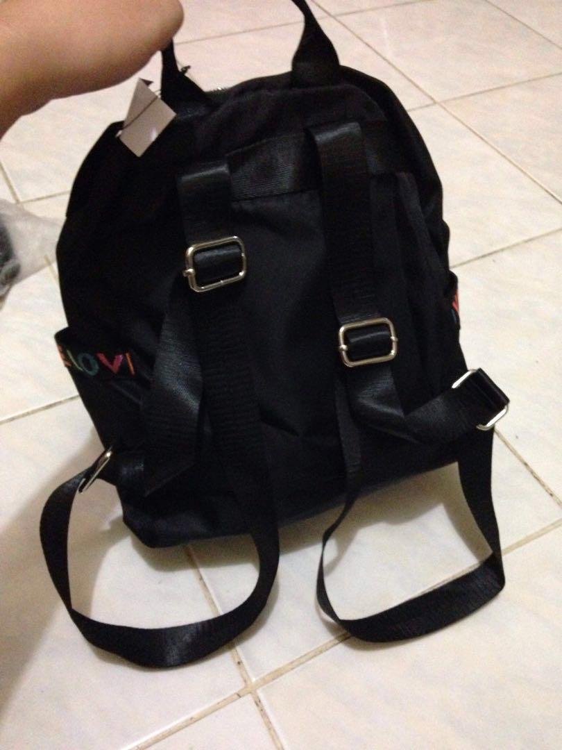 SM grab backpack, Women's Fashion, Bags & Wallets, Backpacks on Carousell