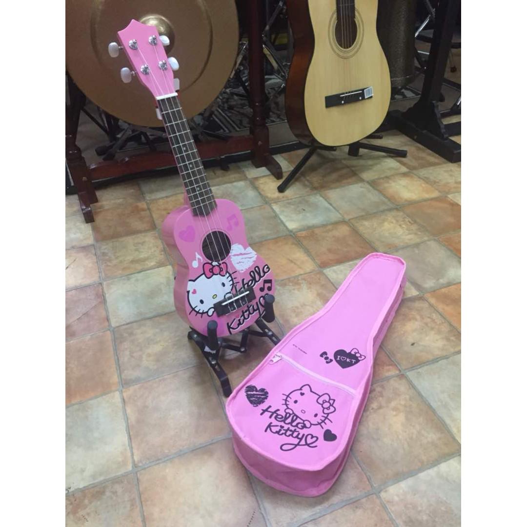 Ukulele Hello Kitty (Sanrio), Hobbies & Toys, Music & Media, Musical Instruments on Carousell