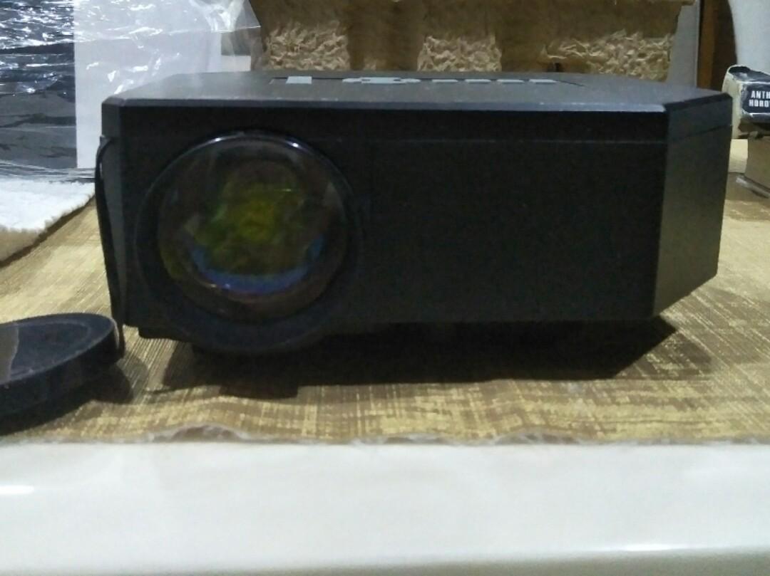Used projector, TV & Home Appliances, TV & Entertainment, Projectors on ...