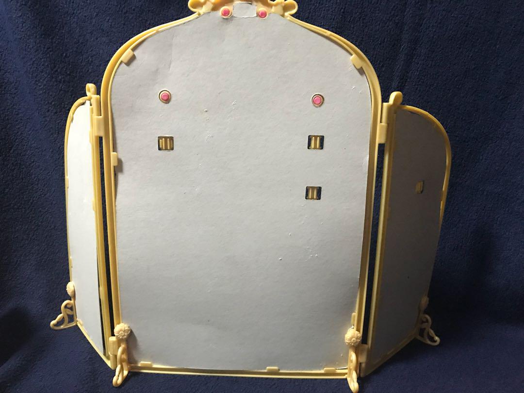 Barbie As The Island Princess getting ready with tallulah playset ...