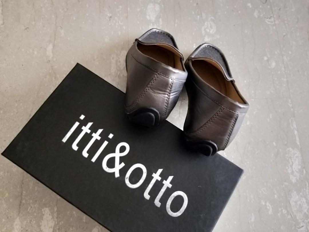 itti & otto Ladies Loafers, Women's Fashion, Footwear, Loafers on Carousell