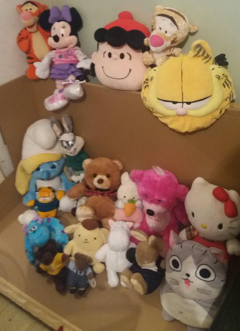 Different size soft toys 10 up, 興趣及遊戲, 玩具 & 遊戲類 - Carousell