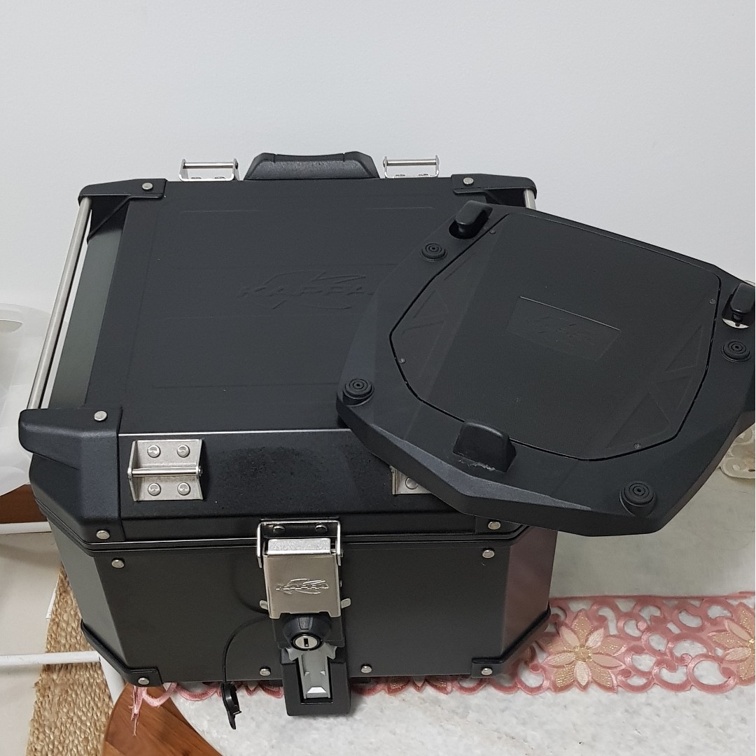 Kappa Kventure 42L w/ backrest installed & baseplate, Motorcycles ...
