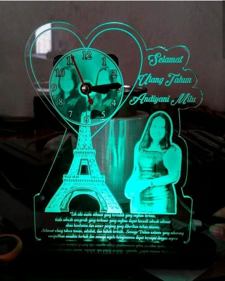 Lampu hias LED foto acrylic akrilik kado unik lucu custom ulang tahun ...