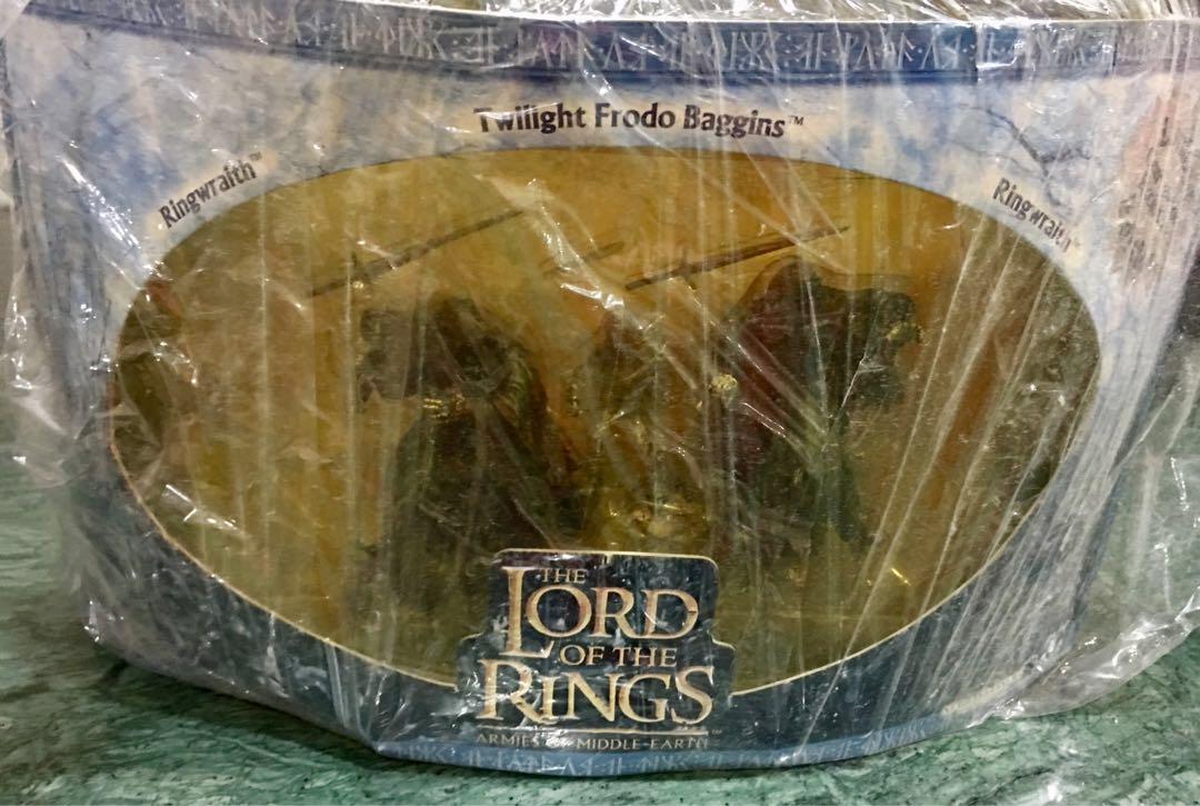 Lord of the Rings AOME Twilight Frodo & Ringwraiths, Hobbies & Toys ...