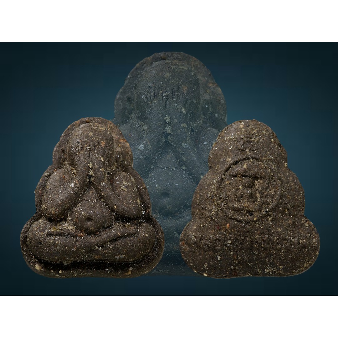 Lp Waen Sujinno Wat Doi Mae Pang, Hobbies & Toys, Memorabilia ...