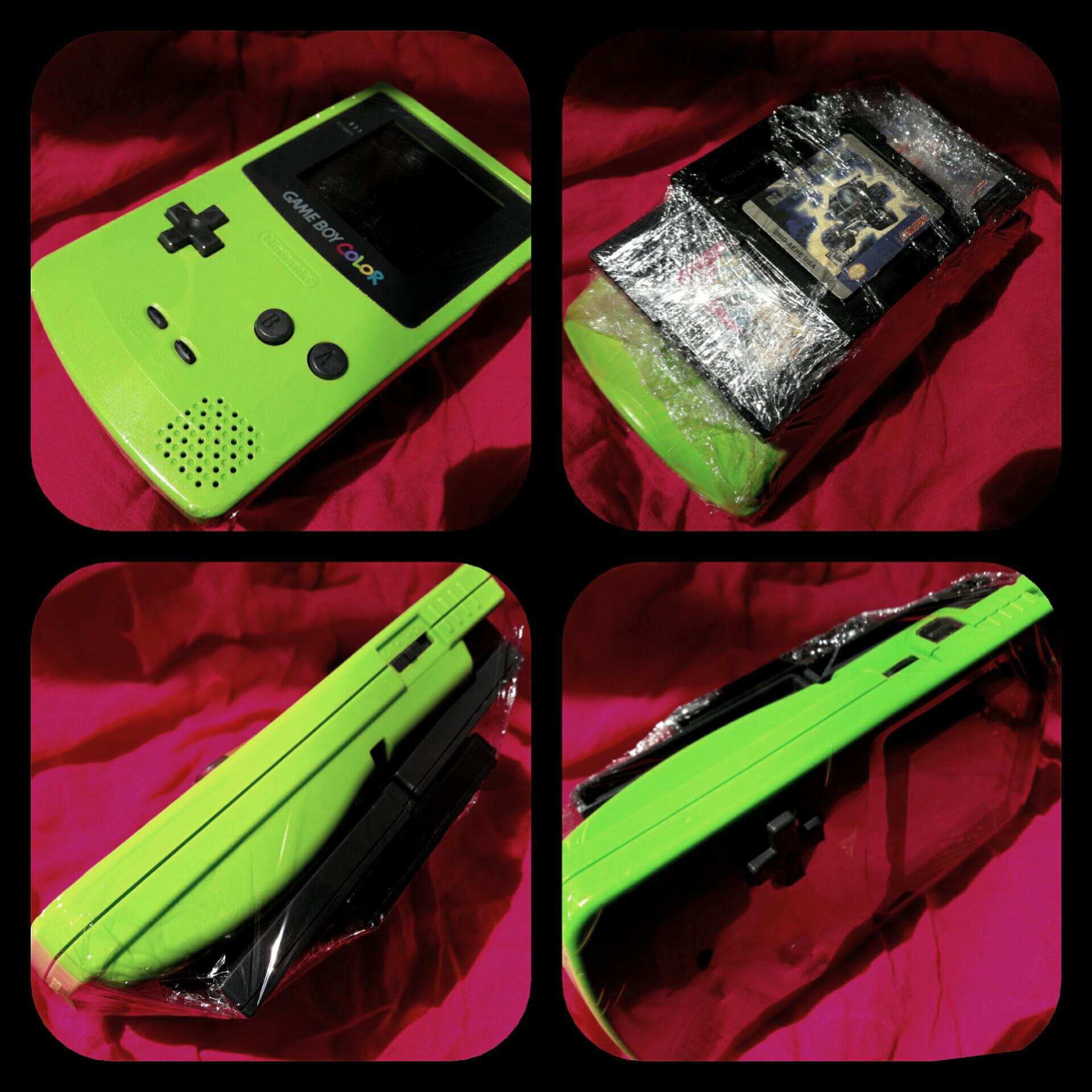 Neon Green Nintendo Gameboy Color GBC with Battery Cover 4 Game Carts ...