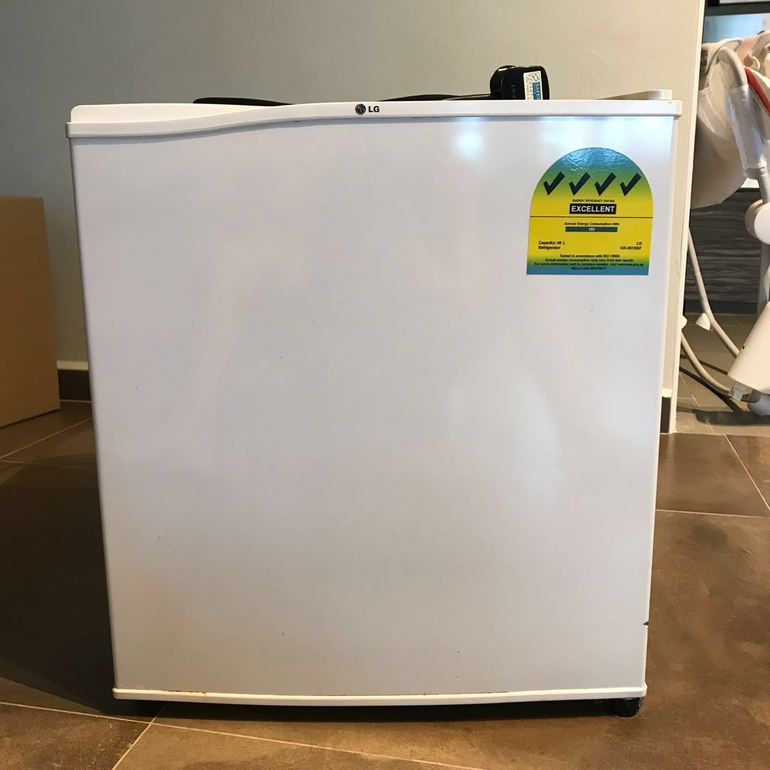 LG mini fridge - 46L, TV & Home Appliances, Kitchen Appliances ...