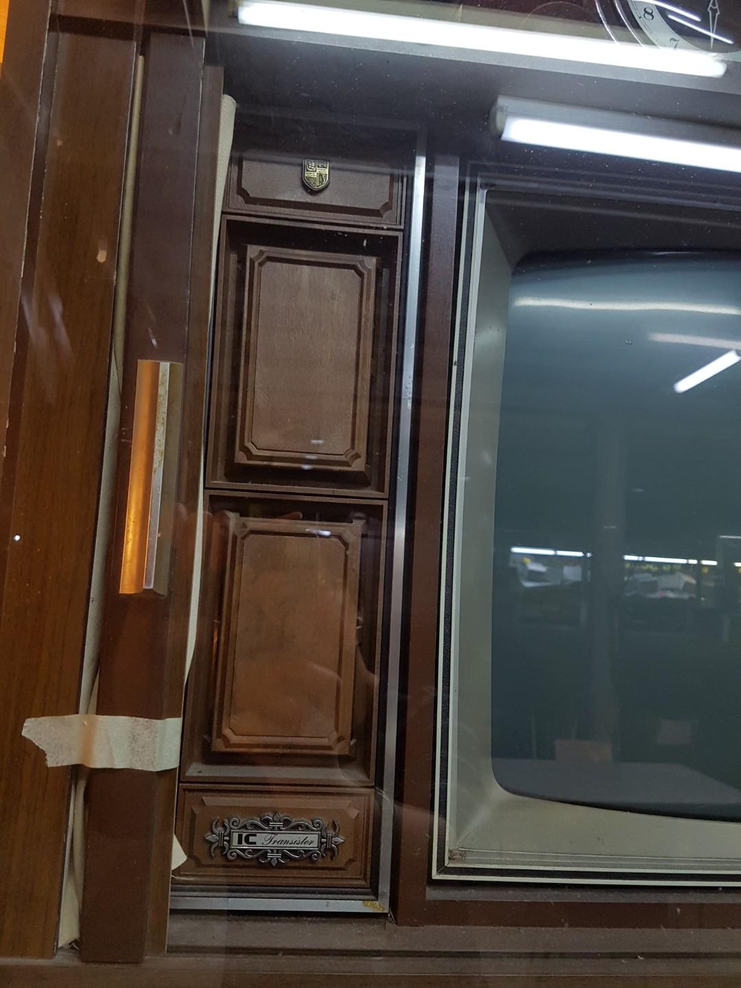 Vintage boxed TV/ TV cabinet, Hobbies & Toys, Memorabilia ...