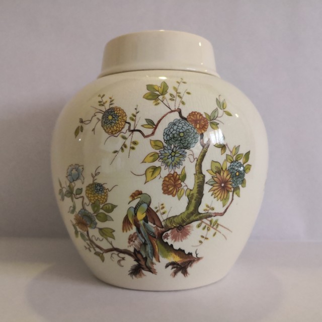 Vintage England Ginger jar, Hobbies & Toys, Collectibles & Memorabilia ...