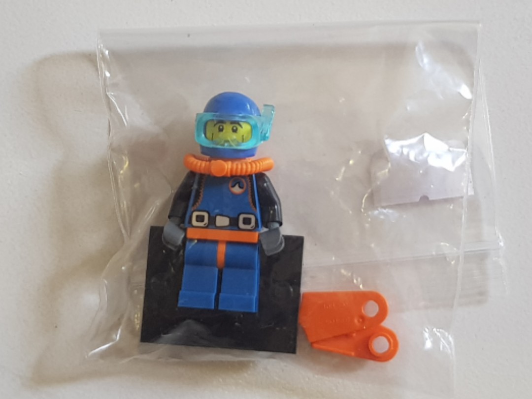 8683 Lego Minifigure Series 1, Deep Sea Diver, Hobbies & Toys, Toys ...