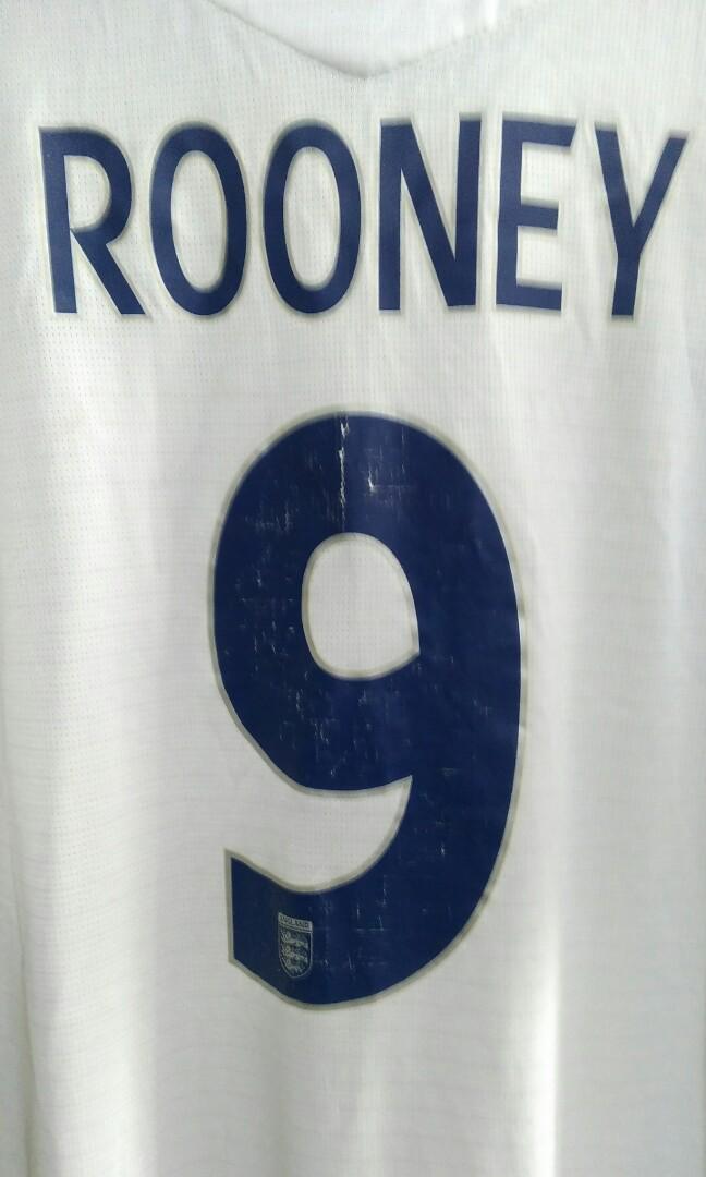 England Home 2006 Football Kit Wayne Rooney, Men's Fashion, Tops & Sets ...