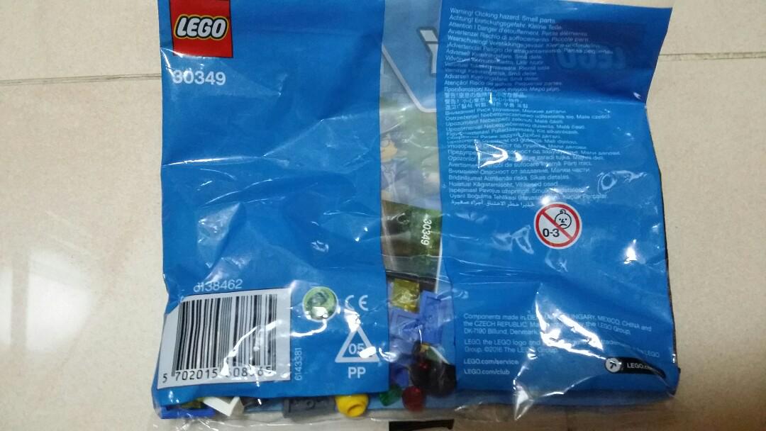 Lego city car man (30349), 興趣及遊戲, 玩具 & 遊戲類 - Carousell