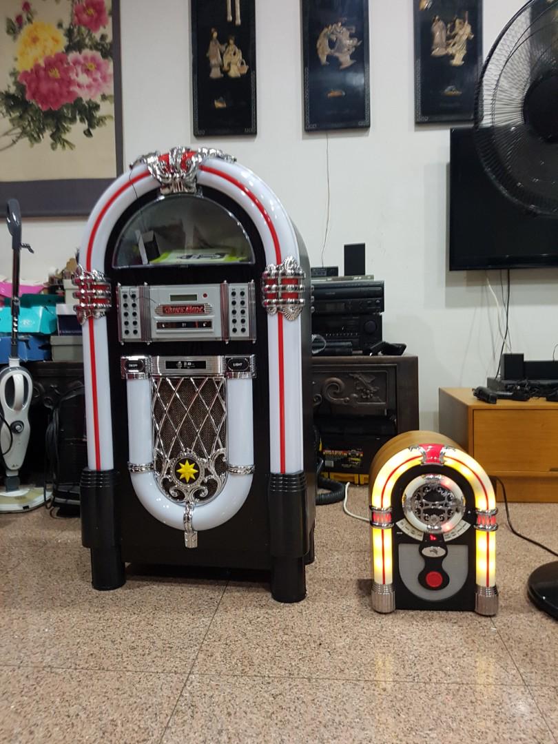 Mini vintage jukebox speaker cute audio player radio, Audio, Portable Music Players on Carousell