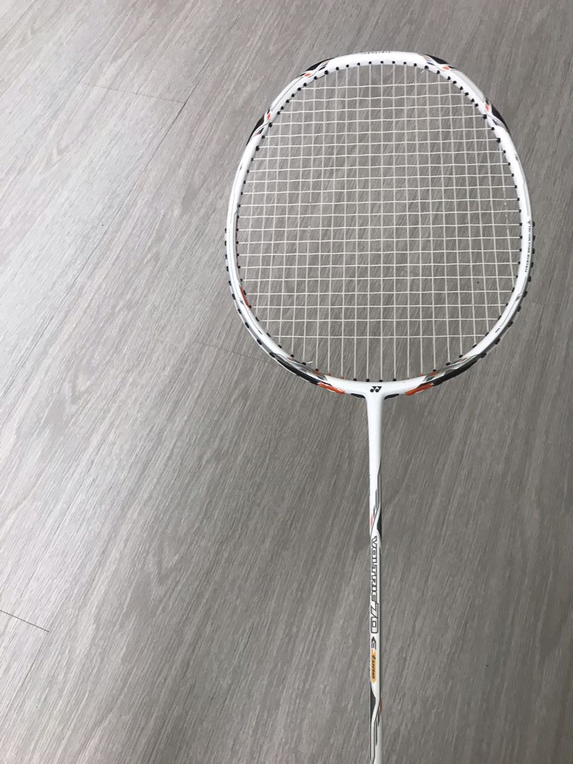 Yonex Voltric 70 E-Tune Badminton Racket Review – EOYS