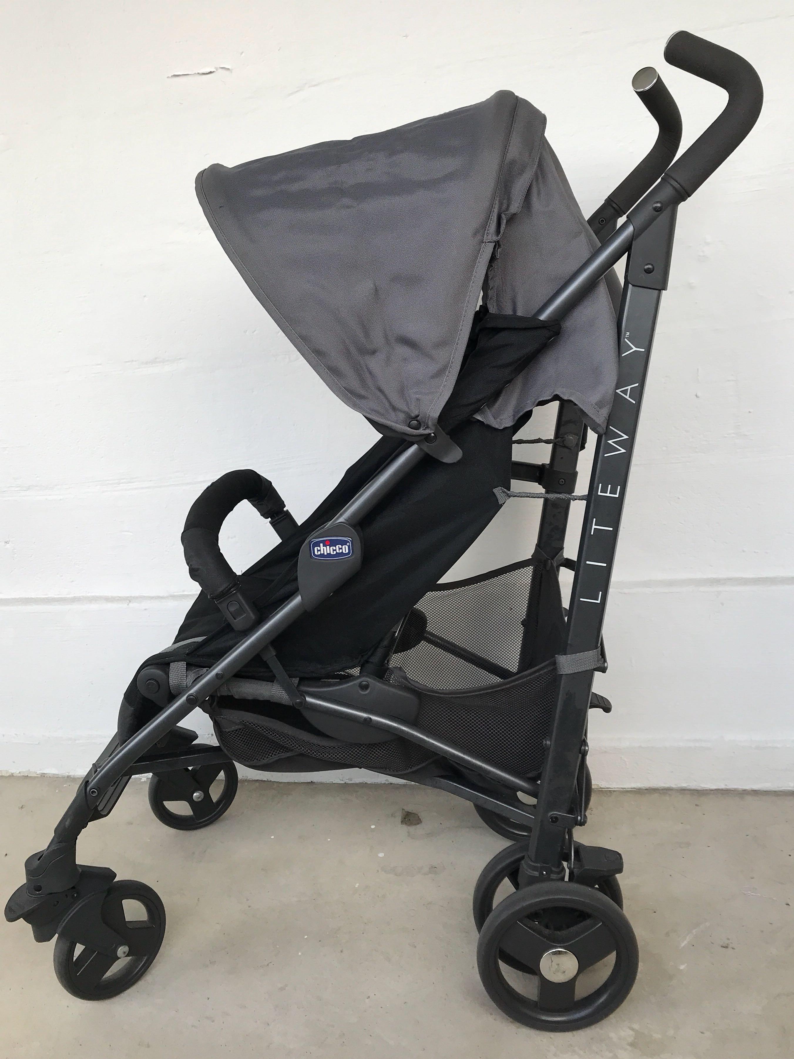 Chicco Stroller - Light Weight, Babies & Kids, Going Out, Strollers on ...