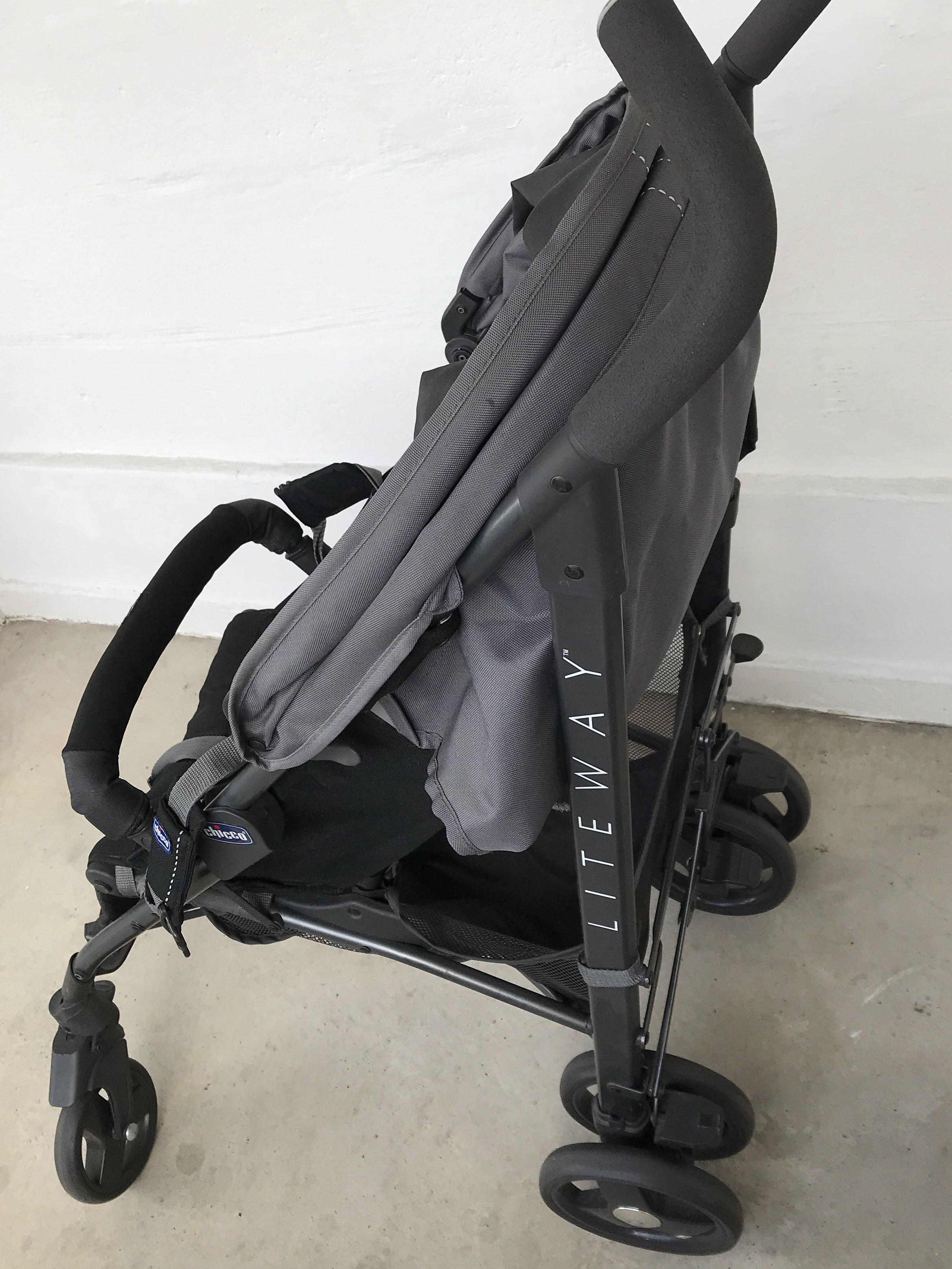 Chicco Stroller - Light Weight, Babies & Kids, Going Out, Strollers on ...