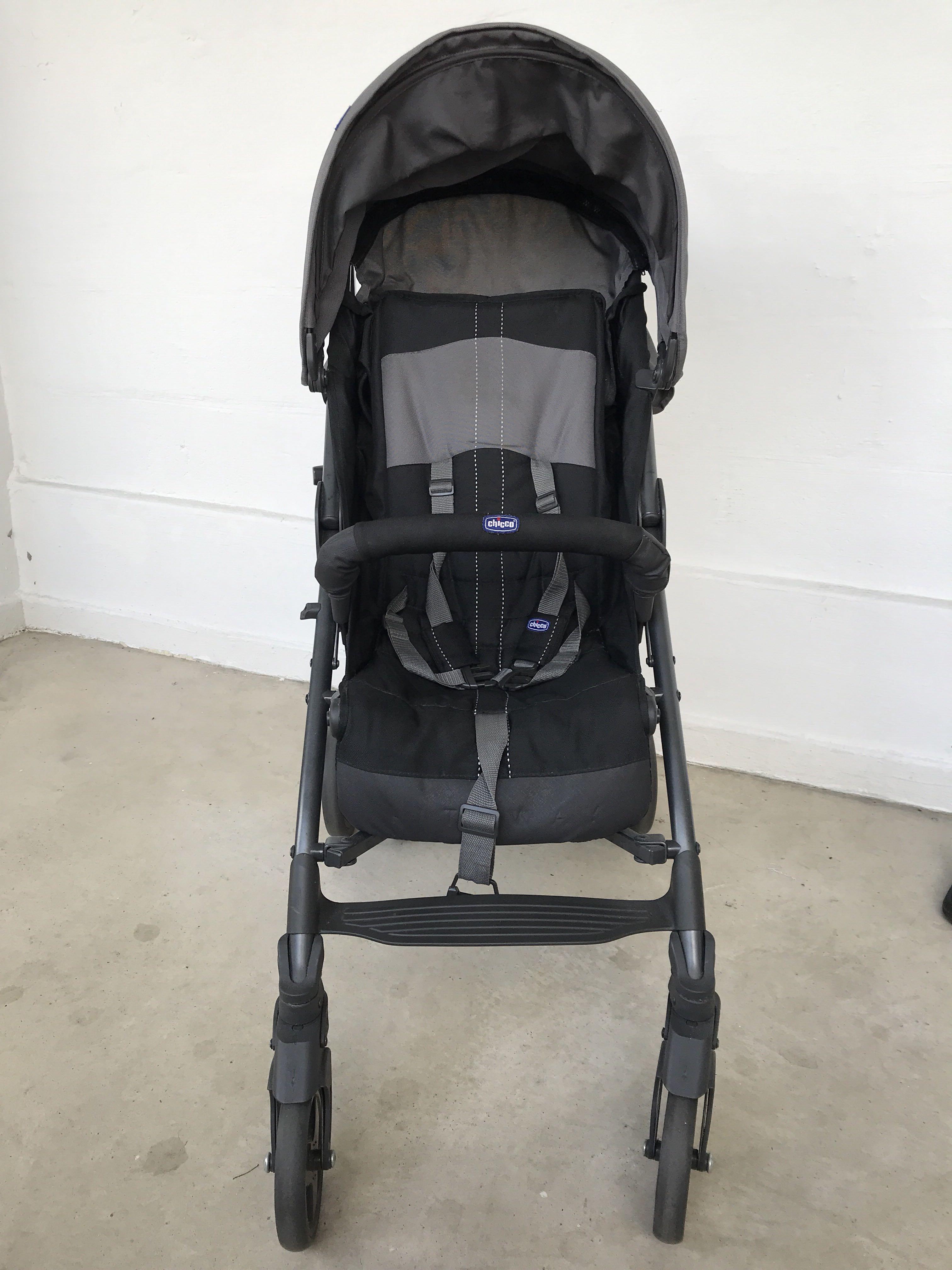 Chicco Stroller - Light Weight, Babies & Kids, Going Out, Strollers on ...