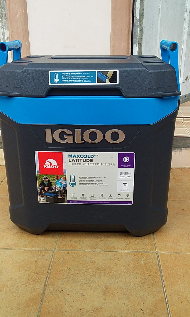 Igloo Maxcold 58 liters cooler with wheels, TV & Home Appliances, Kitchen Appliances, Other ...