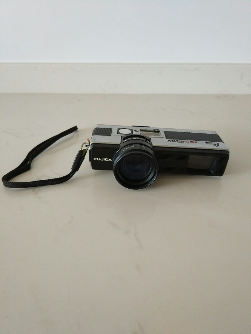 Camera Pocket Fujica 350 Zoom, Hobbies & Toys, Stationery & Craft ...