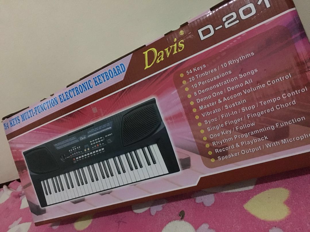 Davis Electronic Keyboard (54 keys), Hobbies & Toys, Music & Media ...