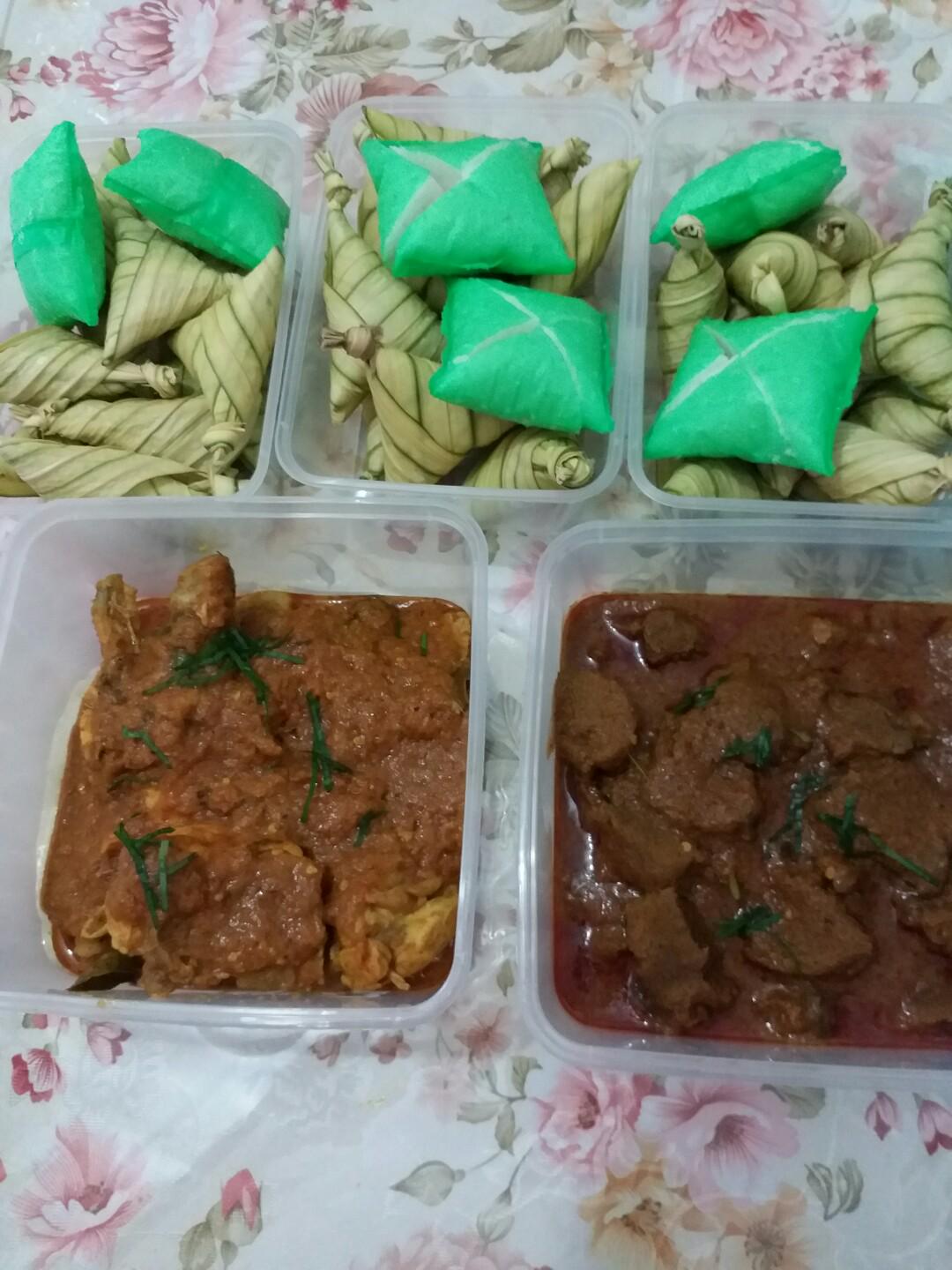 ketupat palas with beef/chicken rendang, Food & Drinks, Packaged ...