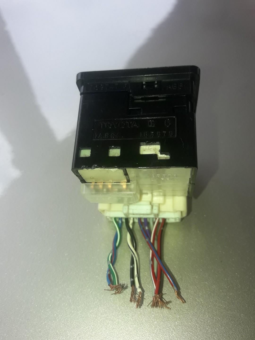 Passo sidemirror flip switch, Auto Accessories on Carousell