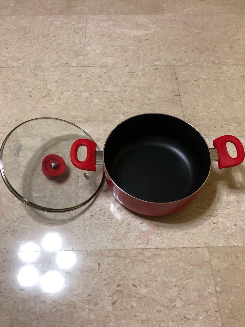 Pyrex Fuego 4.2L Saucepot, Furniture & Home Living, Kitchenware ...