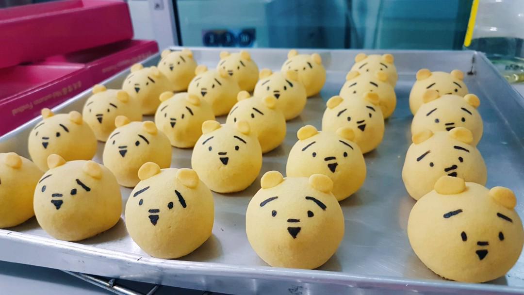 Winnie Pooh Bear Egg Yolk Mooncake, Food & Drinks, Homemade Bakes on ...