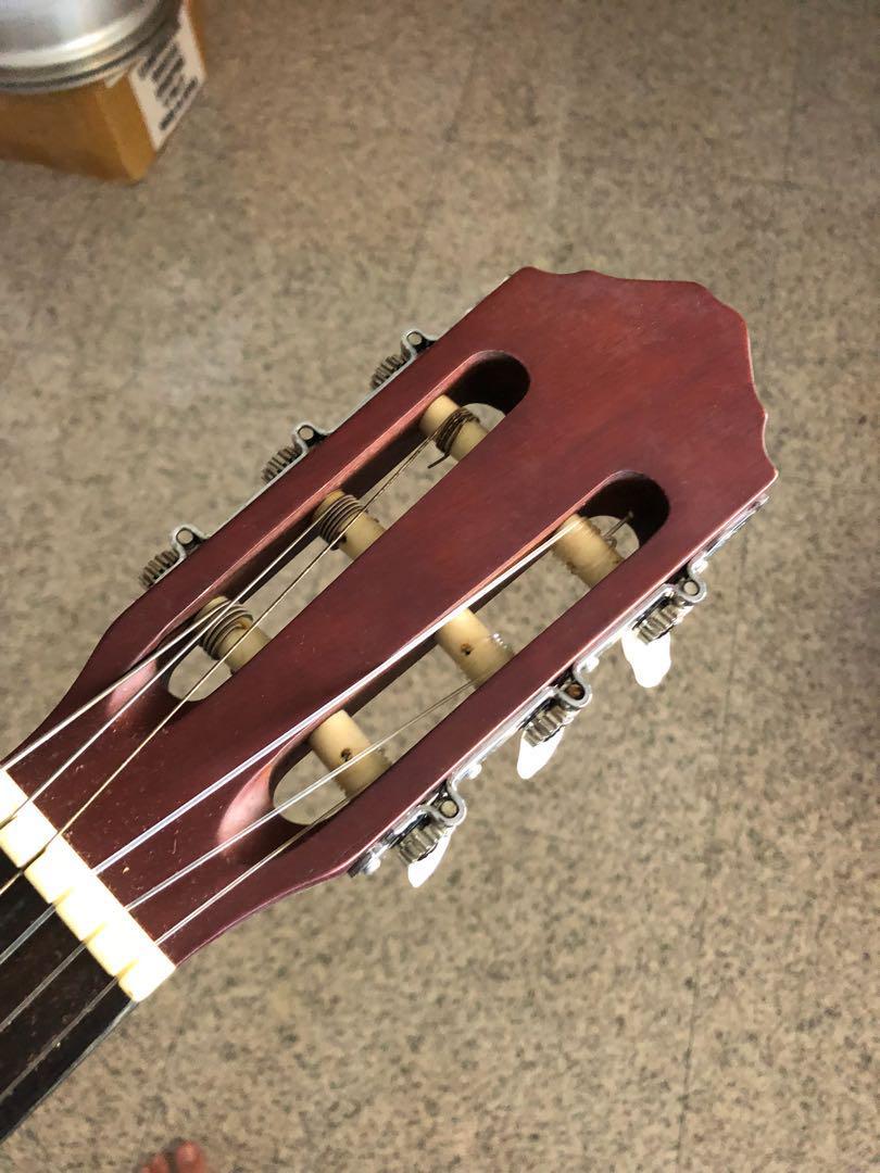 Classical Guitar Samick LC-015 , Hobbies & Toys, Music & Media, Musical Instruments on Carousell