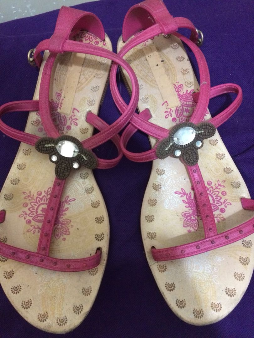 Grendha, Women's Fashion, Footwear, Slippers and slides on Carousell