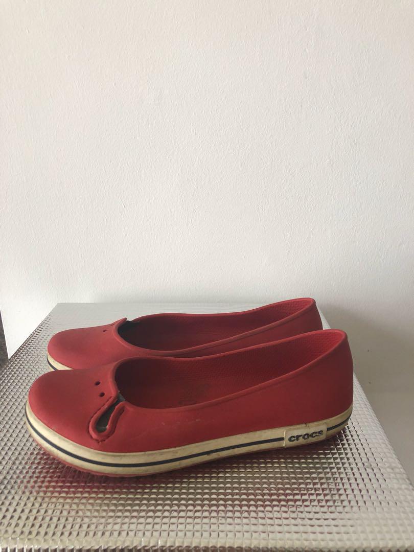 Crocs red shoes, Women's Fashion, Footwear, Sandals on Carousell