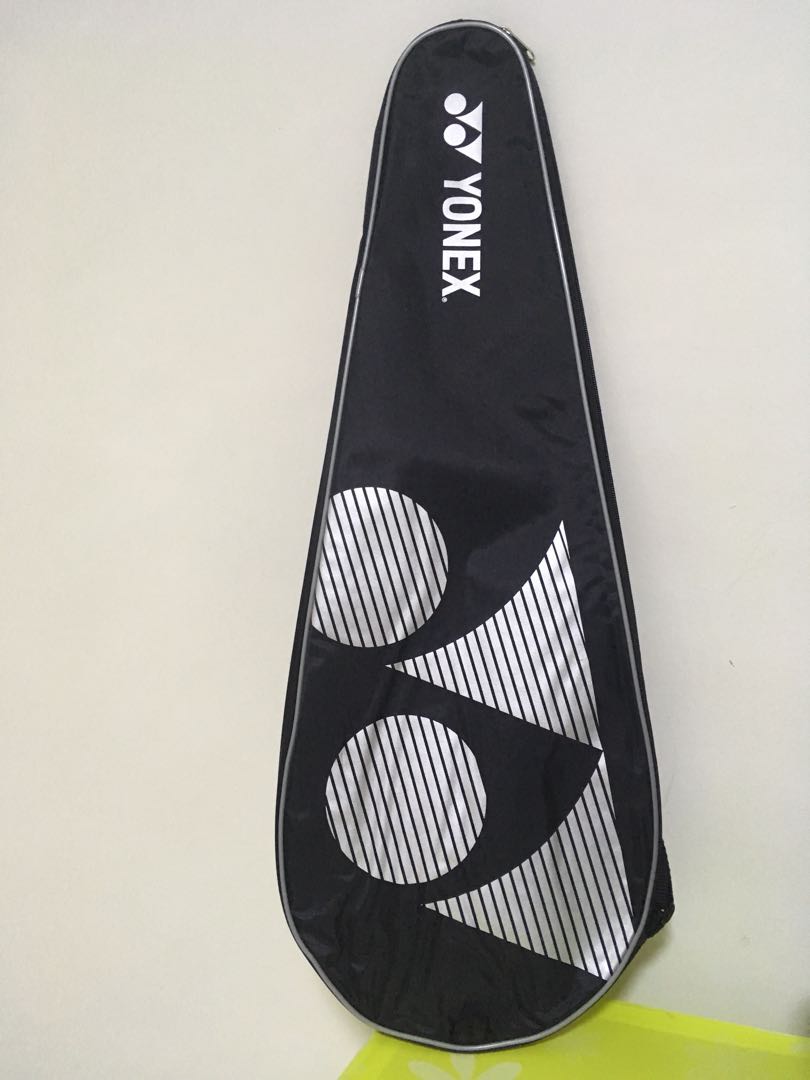 Yonex Padded Badminton Racket Cover, Men's Fashion, Activewear on Carousell