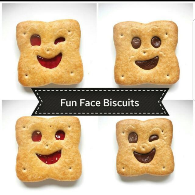 *SOLD OUT * Fun Big Smiley emoji Face cookie biscuit chocolate ...