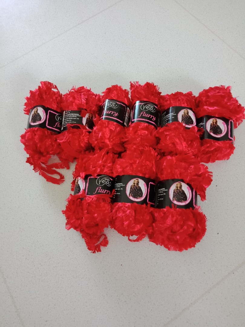 Moda Vera Flurry Yarn, Hobbies & Toys, Stationery & Craft, Craft ...