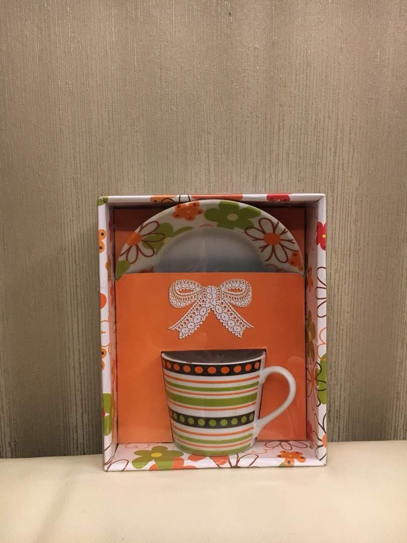 Print cup & saucer (Daiso), Furniture & Home Living, Kitchenware ...
