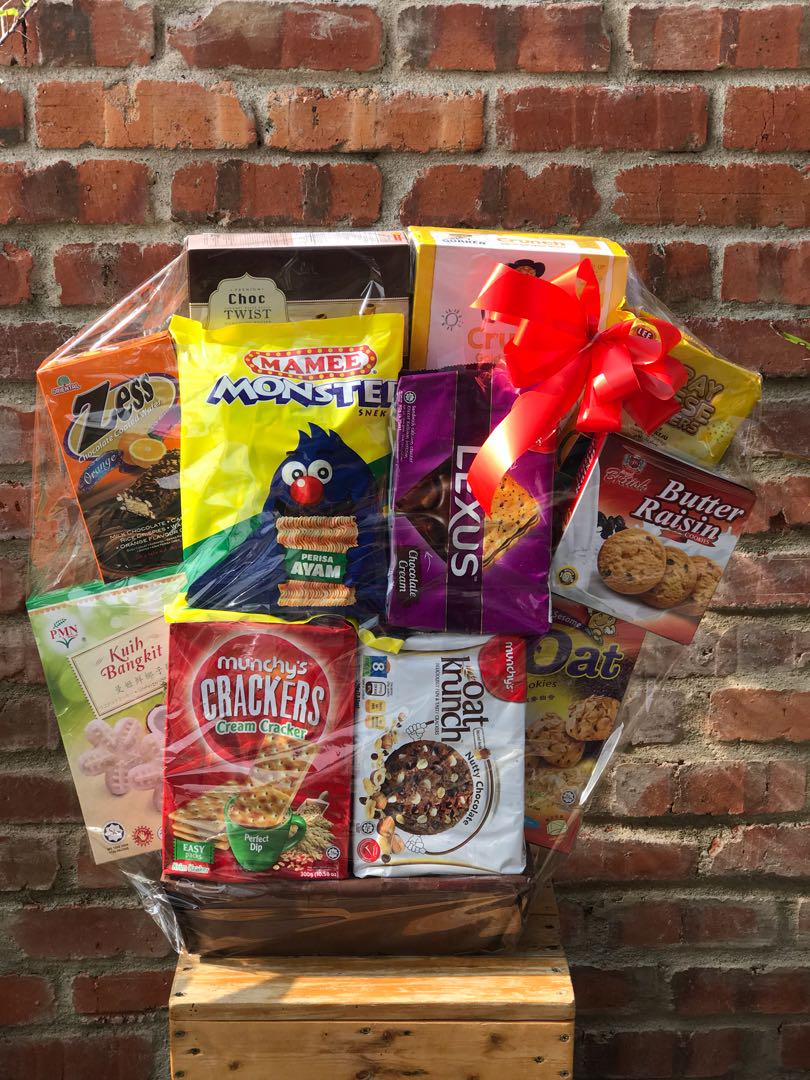 Hamper makanan dan minuman, Food & Drinks, Gift Baskets & Hampers on ...