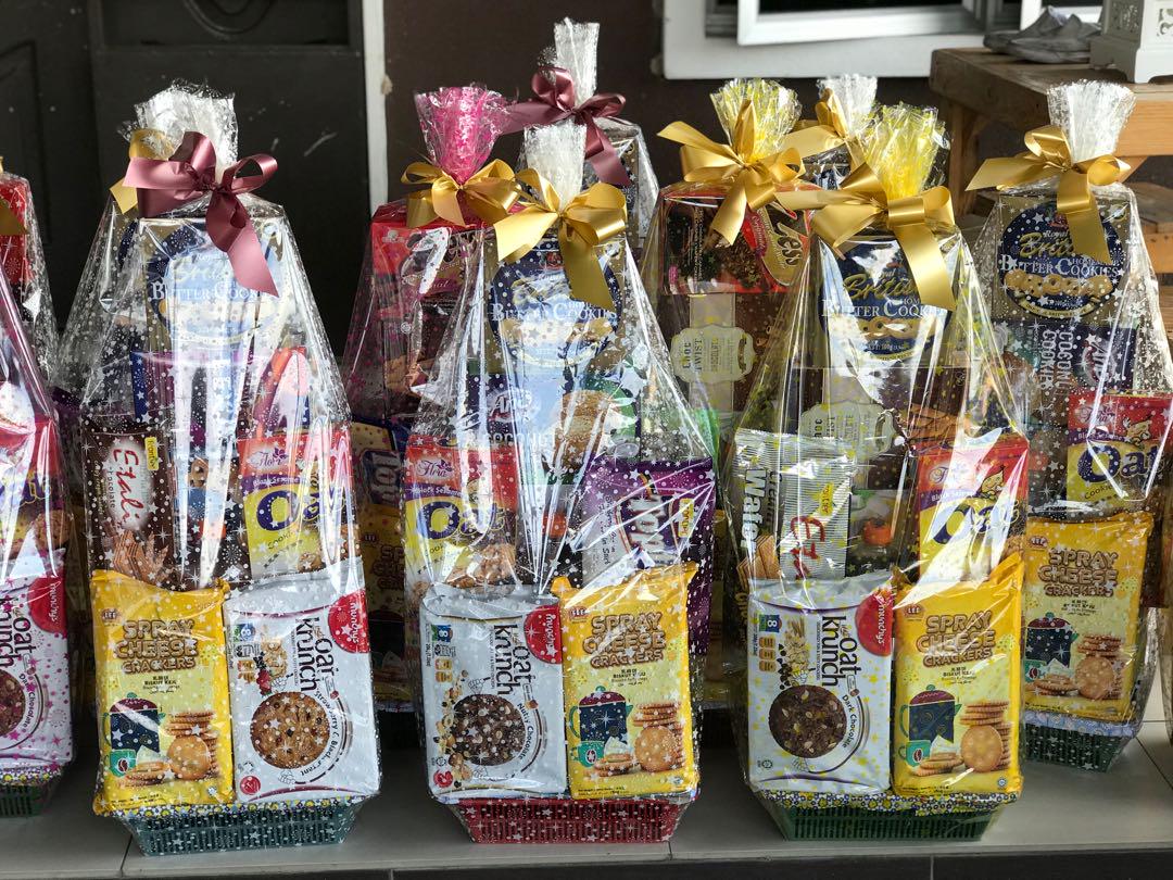 Hamper makanan dan minuman rm50, Food & Drinks, Gift Baskets & Hampers ...