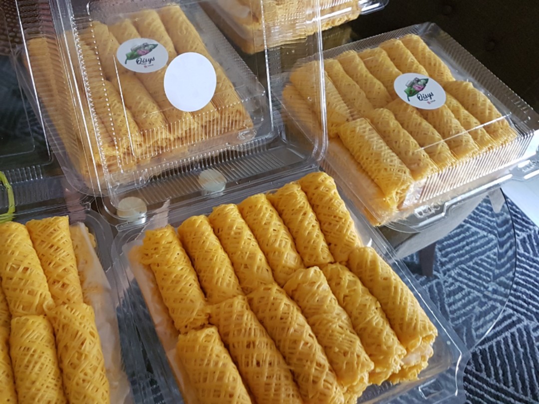 malay kuih / roti kirai, Food & Drinks, Local Eats on Carousell
