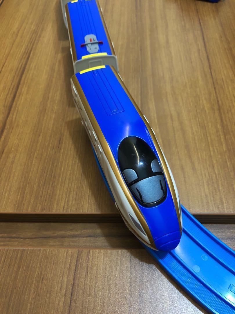 Takara Tomy plarail whistle controller & E7 series hokuriku Shinkansen kagayaki (track + train ...