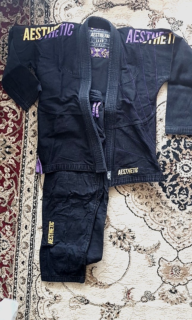 Jiu Jitsu Gi (Aesthetic) size A0 (fits F1/F2 womens), Sports Equipment ...