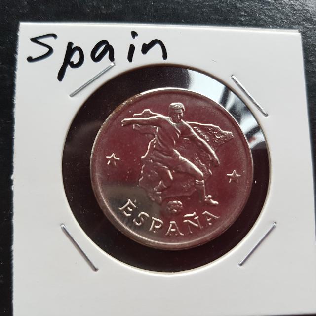 World Cup Medal Medallion token SPAIN #10 1990 by Caltex, Hobbies ...
