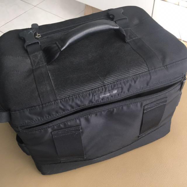 Lowepro Compact AW DV Bag, Photography, Photography Accessories, Camera Bags & Carriers on Carousell